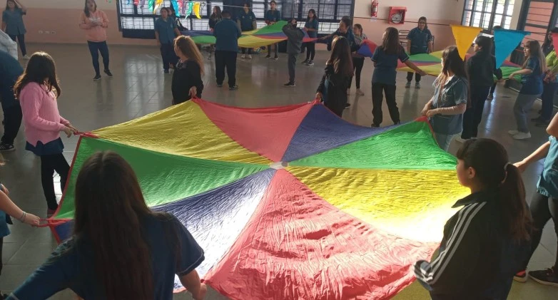 El arte hace escuela incentivando creatividad y aprendizaje | Ámbito ...